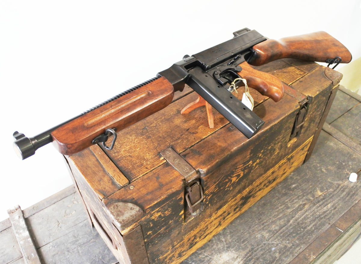 Riproduzione Simulacro Thompson Mod 1928 – Lo Stile degli Eroi